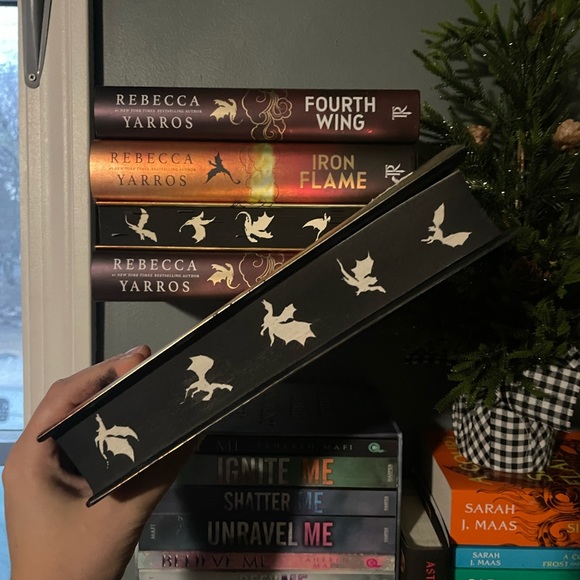 Other | Fourth Wing Sprayed Edges | Poshmark